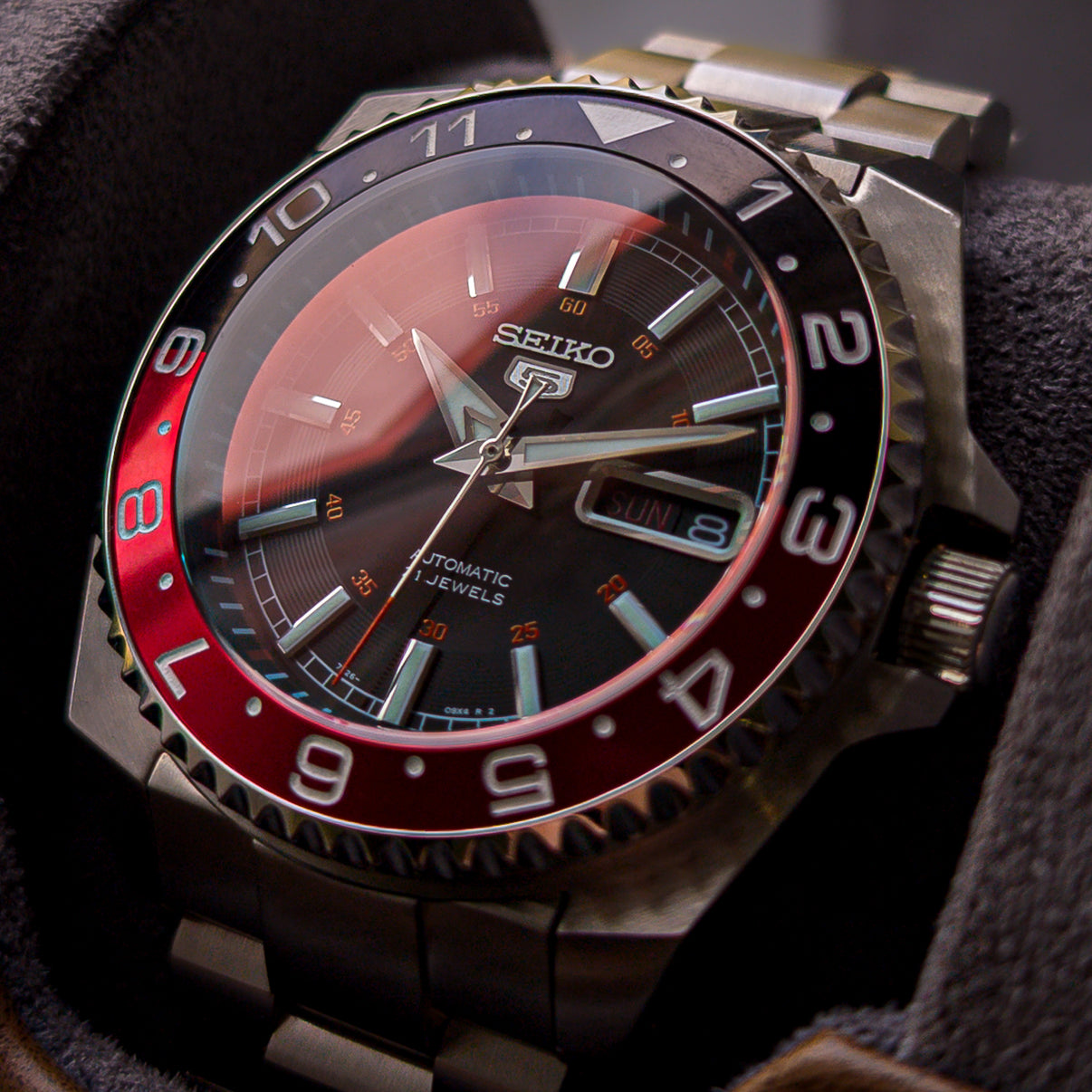 "Blood Moon" Samurai Diver Seiko Mod Watch – Provenance Watches