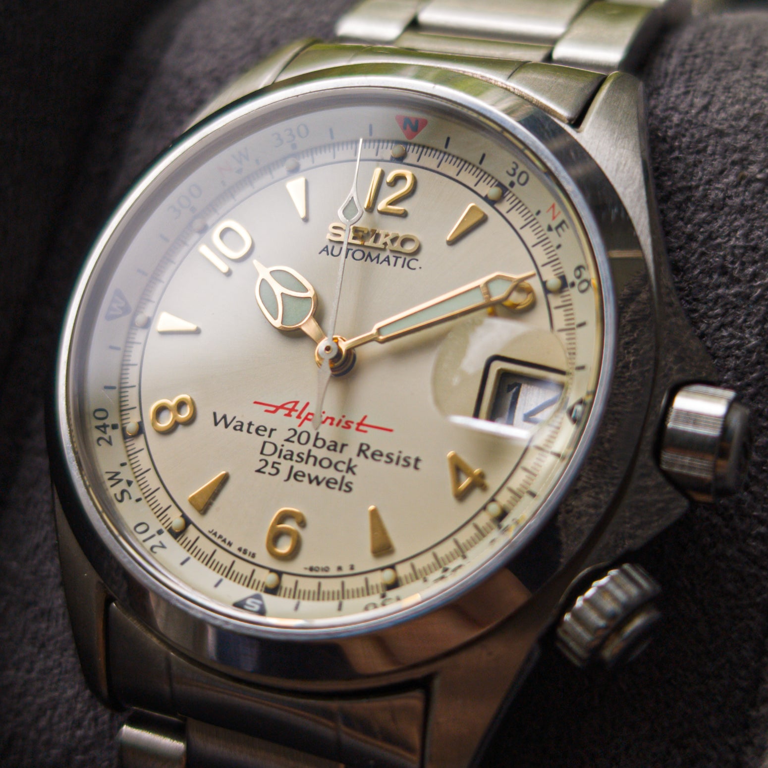 Seiko SCVF007; "Red" Alpinist Watch – Provenance Watches